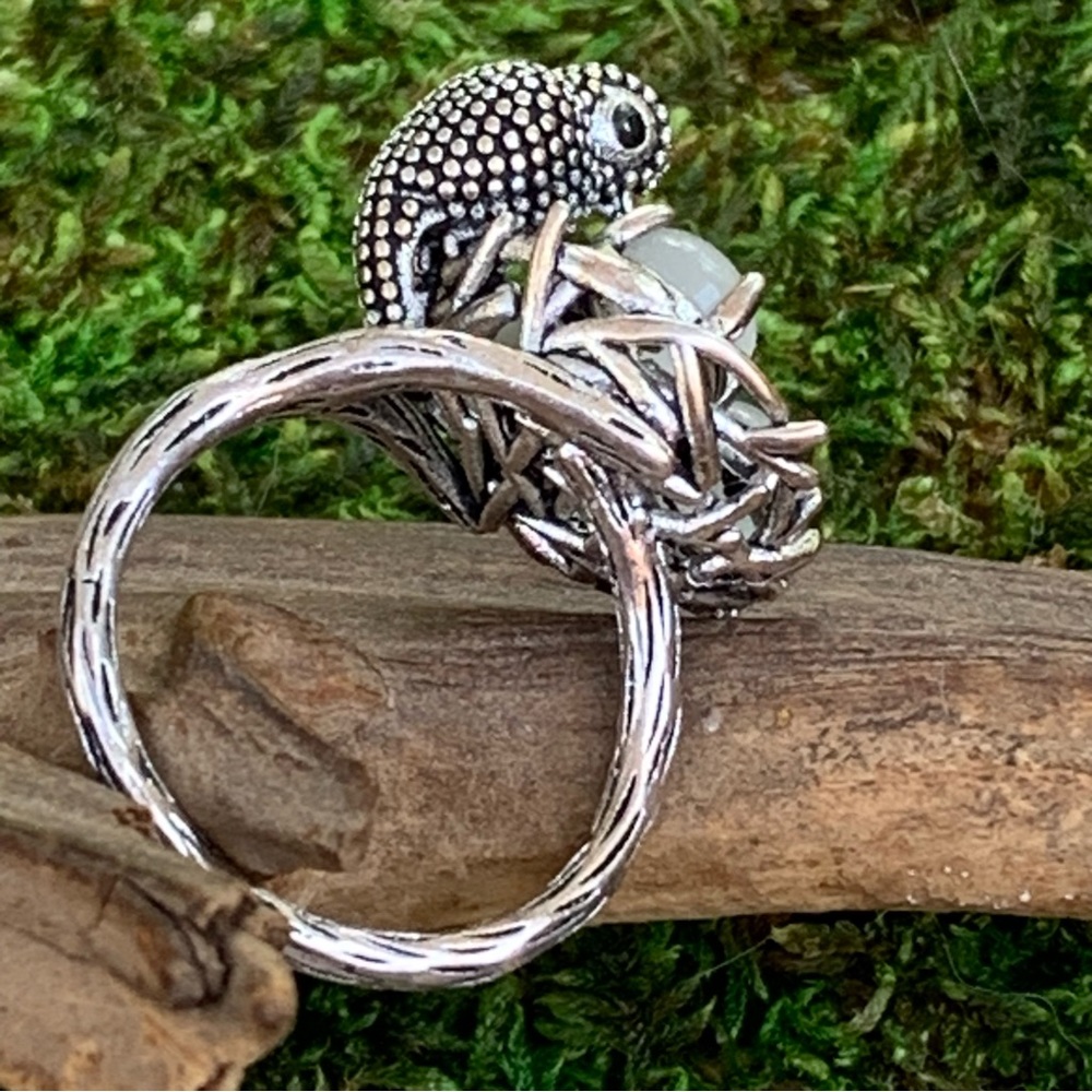 Birds Nest Ring - Gem